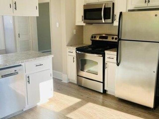 house with 3 bedroom, Waterville ME ES105206838