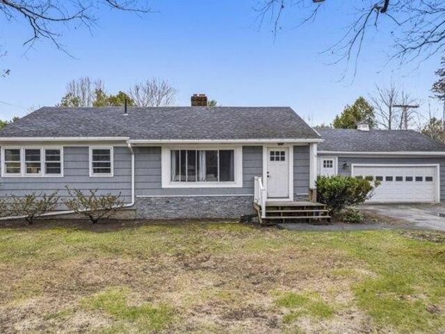 house with 3 bedroom, Waterville ME ES103665097
