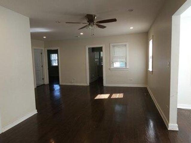 house with 3 bedroom, Waukegan IL ES103501711