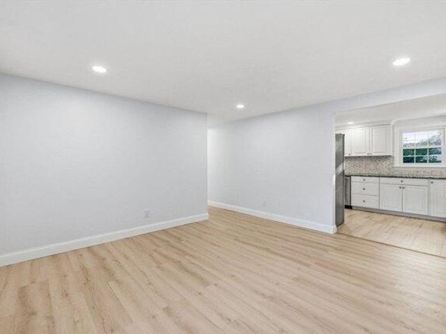 house with 3 bedroom, Wayland MA ES105202441