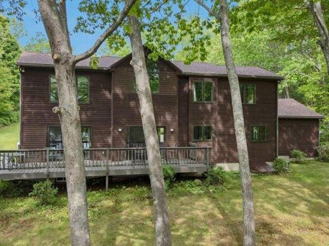 house with 3 bedroom, Wayne ME ES104809614