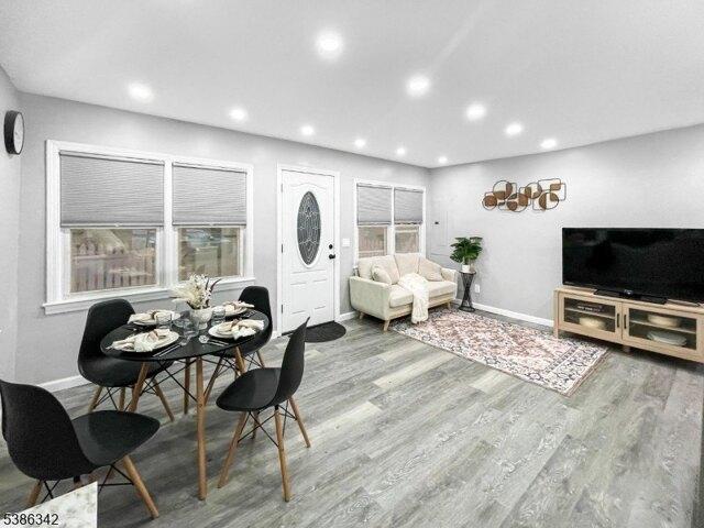 house with 3 bedroom, Wayne NJ DLS101627496