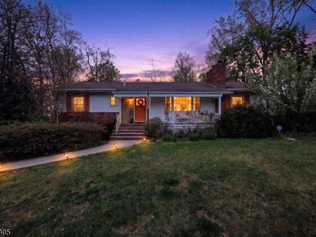 house with 3 bedroom, Wayne NJ DLS101706627