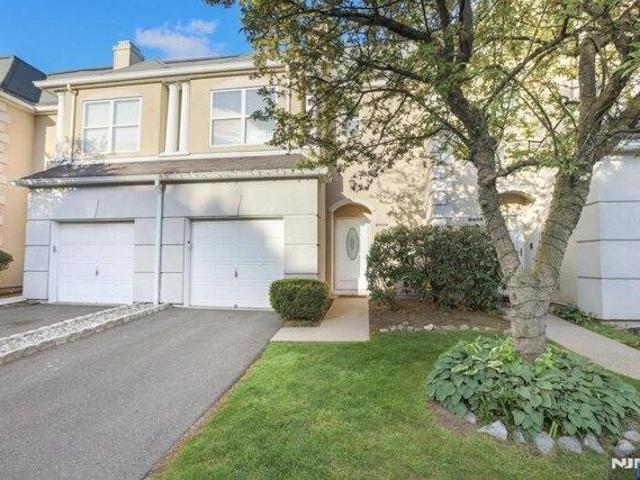 house with 3 bedroom, Wayne NJ DLS102826652