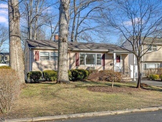 house with 3 bedroom, Wayne NJ DS102258223