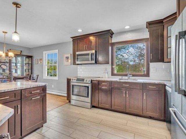 house with 3 bedroom, Wayne NJ DS102763103