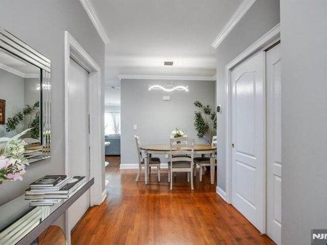 house with 3 bedroom, Wayne NJ DS104374786