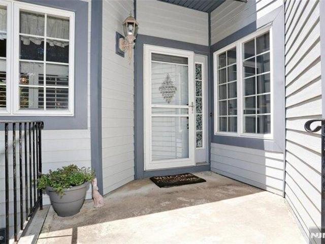 house with 3 bedroom, Wayne NJ ES104233527
