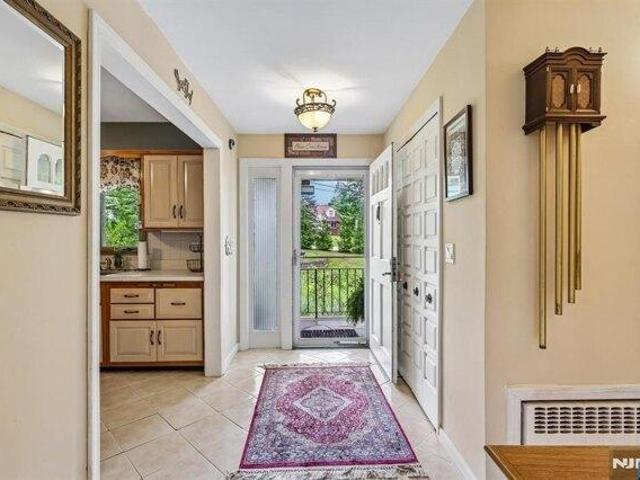 house with 3 bedroom, Wayne NJ ES104512818