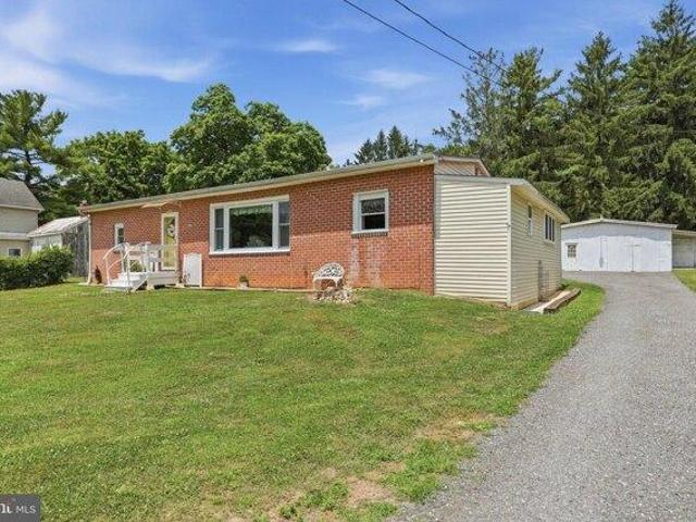 house with 3 bedroom, Waynesboro PA ES104904873