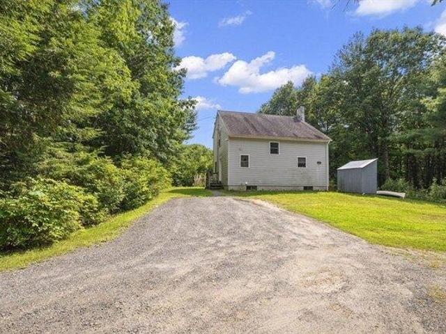 house with 3 bedroom, Wendell MA ES105230172