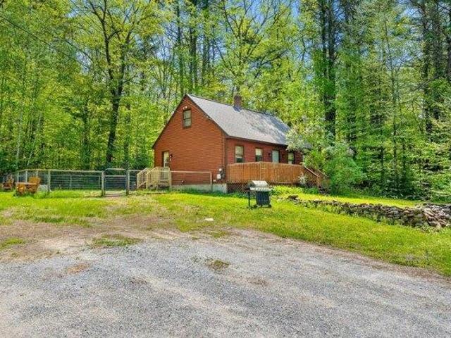 house with 3 bedroom, Weare NH DLS102591927