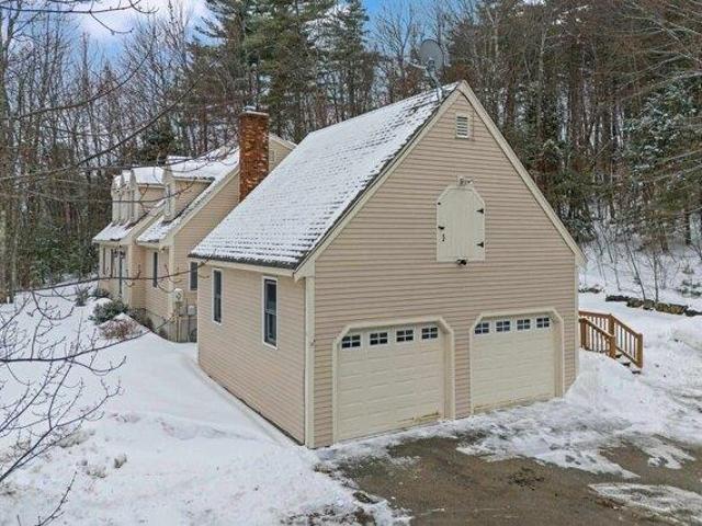 house with 3 bedroom, Weare NH DLS102061571
