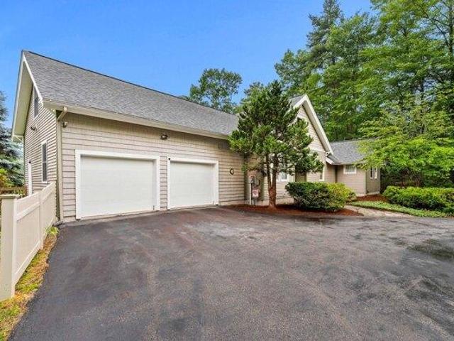 house with 3 bedroom, Weare NH DS103970131
