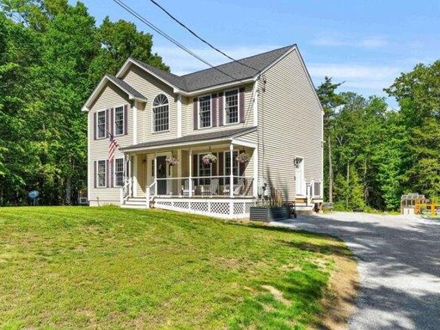 house with 3 bedroom, Weare NH ES103162940