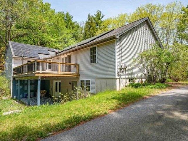 house with 3 bedroom, Weare NH ES103128249
