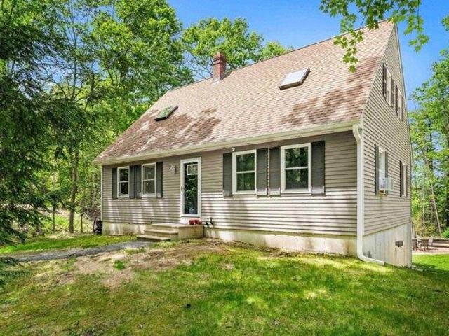 house with 3 bedroom, Weare NH ES103620085