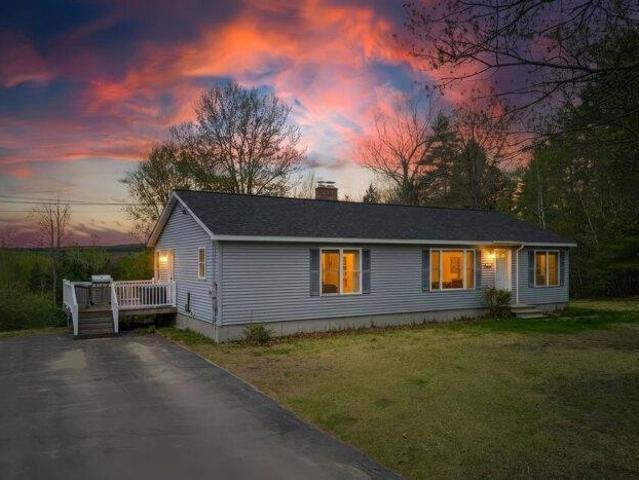 house with 3 bedroom, Weare NH ES103626791