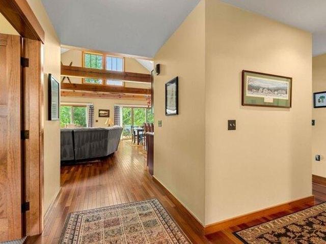 house with 3 bedroom, Weare NH ES103970131