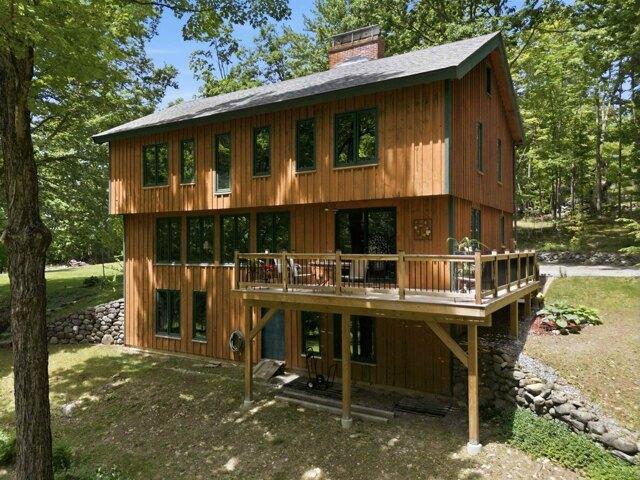 house with 3 bedroom, Weare NH ES104235340