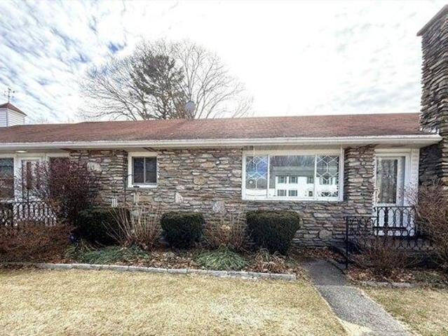 house with 3 bedroom, Webster MA DLS101999446