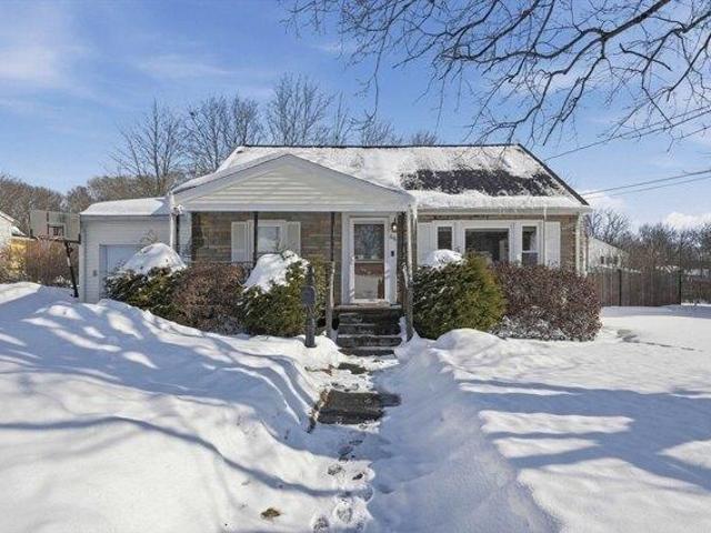 house with 3 bedroom, Webster MA DLS102279189