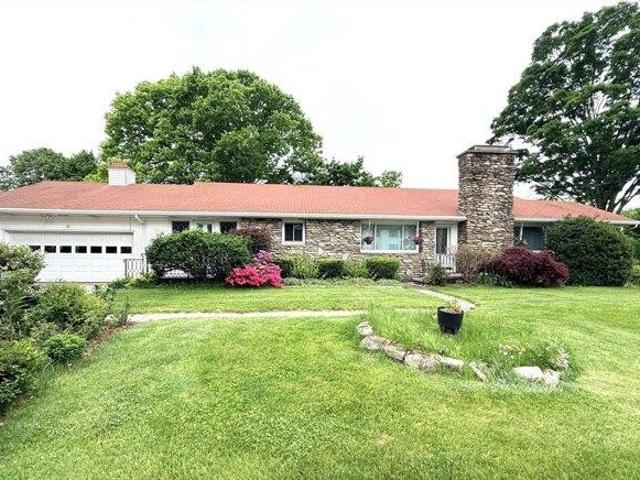 house with 3 bedroom, Webster MA DLS103016676