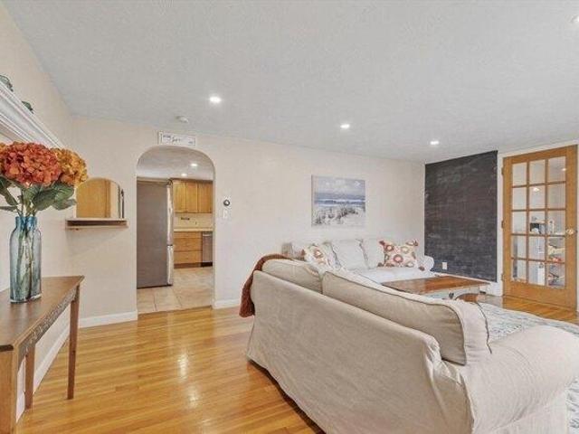 house with 3 bedroom, Webster MA ES103098047
