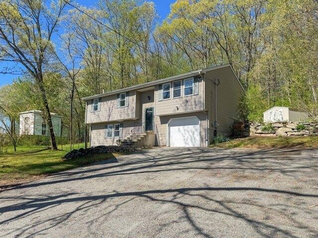 house with 3 bedroom, Webster MA ES103662413