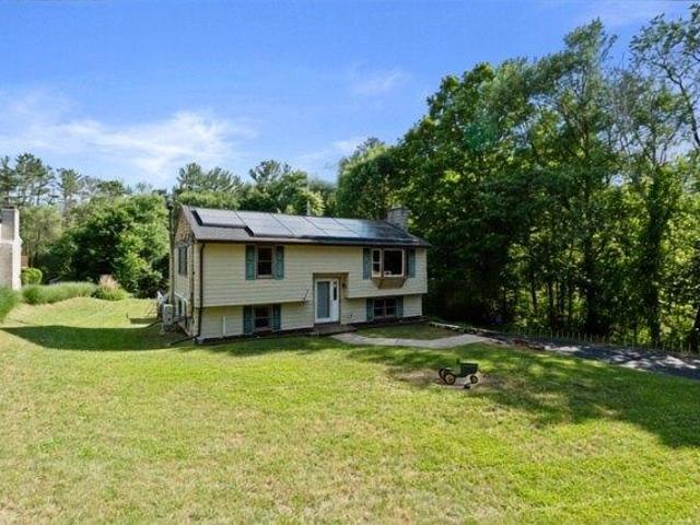 house with 3 bedroom, Webster MA ES103710044