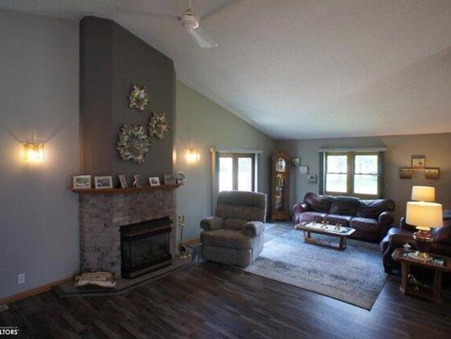 house with 3 bedroom, Webster City IA DLS93012655