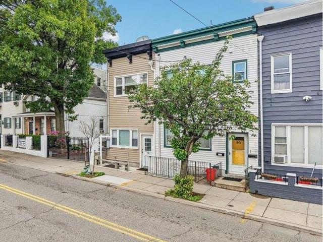 house with 3 bedroom, Weehawken NJ DS102584415