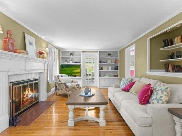 house with 3 bedroom, Wellesley MA DLS102960852