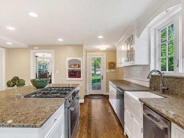 house with 3 bedroom, Wellesley MA ES103020497