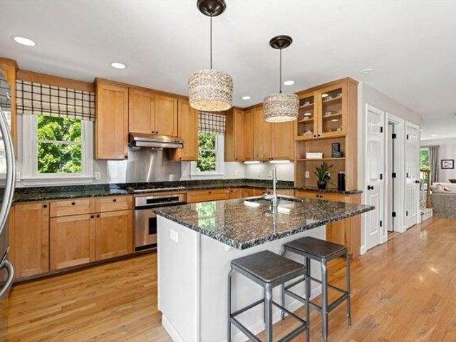 house with 3 bedroom, Wellesley MA ES103223707