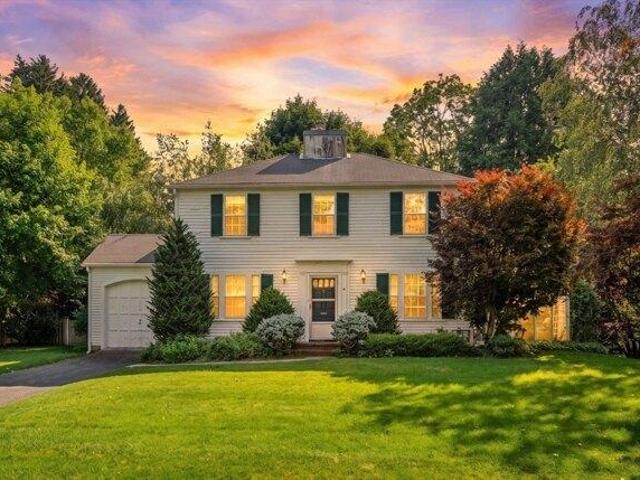 house with 3 bedroom, Wellesley MA ES104760685