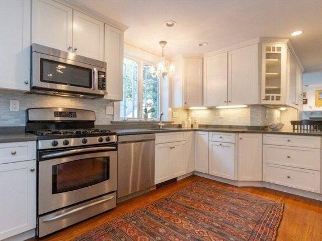 house with 3 bedroom, Wellesley MA ES105232814