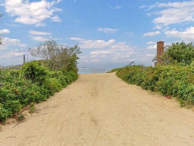 house with 3 bedroom, Wellfleet MA DS102670790