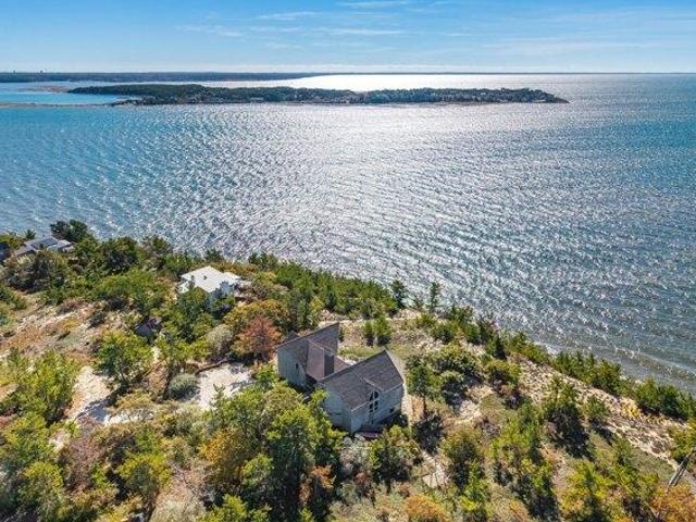 house with 3 bedroom, Wellfleet MA DS104442704