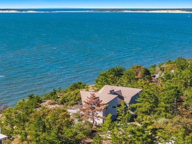 house with 3 bedroom, Wellfleet MA ES103851254