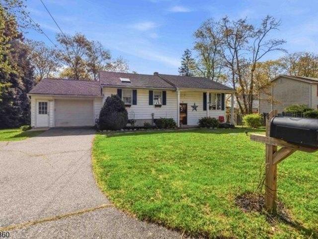 house with 3 bedroom, West Milford NJ DLS102728396