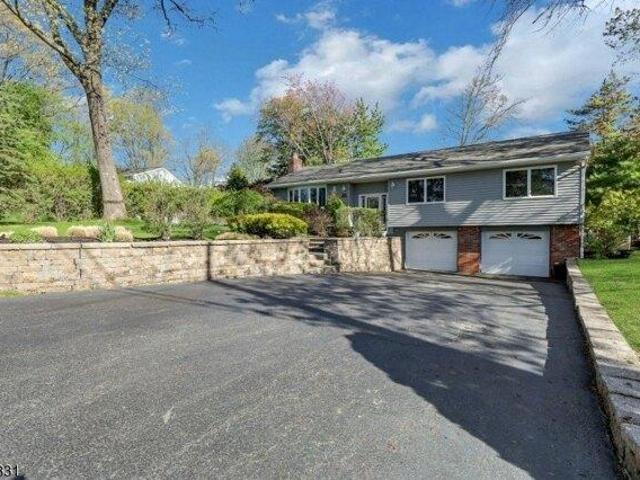 house with 3 bedroom, West Milford NJ DLS102826356
