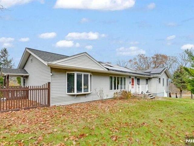 house with 3 bedroom, West Milford NJ DS102778463