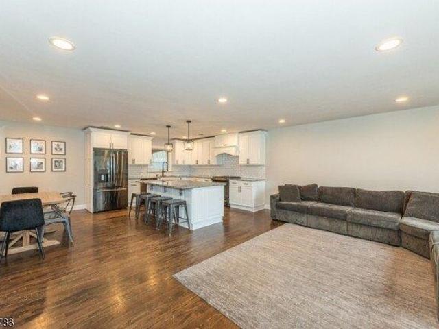 house with 3 bedroom, West Milford NJ DS102254927