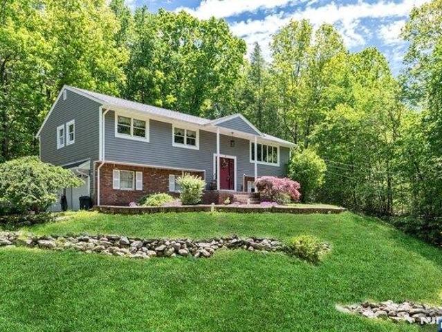 house with 3 bedroom, West Milford NJ DS103622453