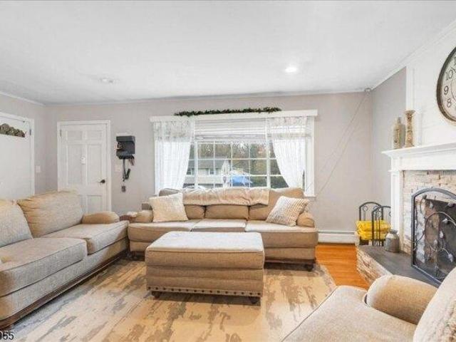 house with 3 bedroom, West Milford NJ ES102827147