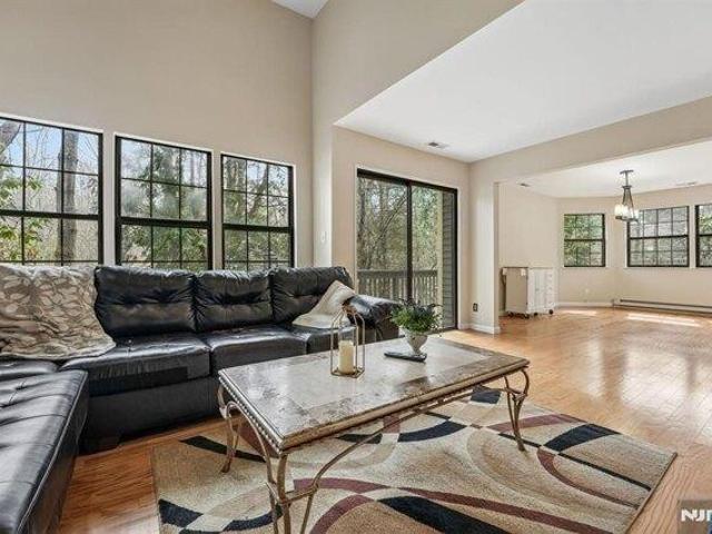 house with 3 bedroom, West Milford NJ ES104571301
