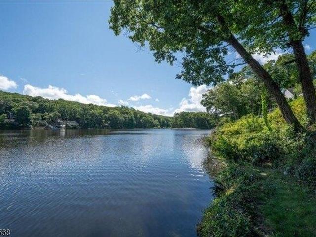 house with 3 bedroom, West Milford NJ ES105516430