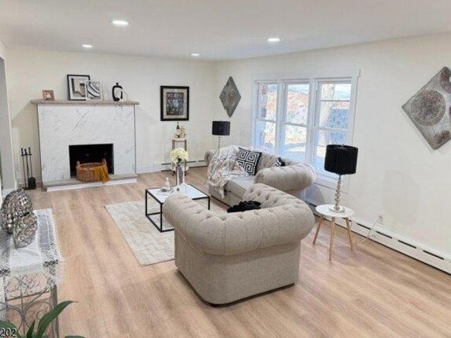 house with 3 bedroom, West Milford NJ ES105156179