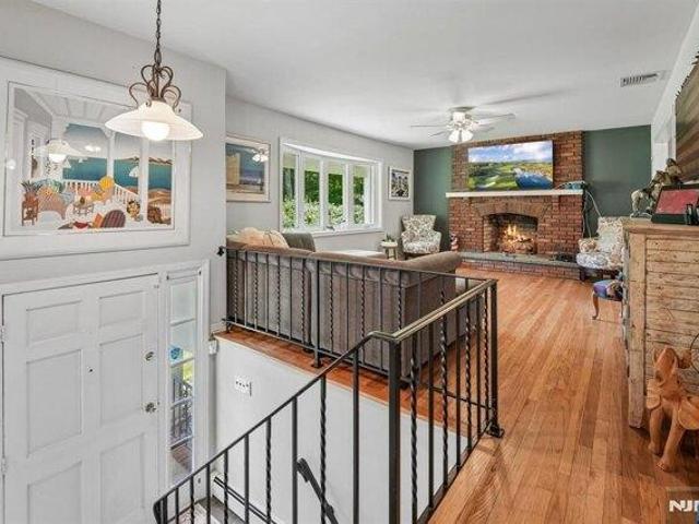 house with 3 bedroom, West Milford NJ ES105160662